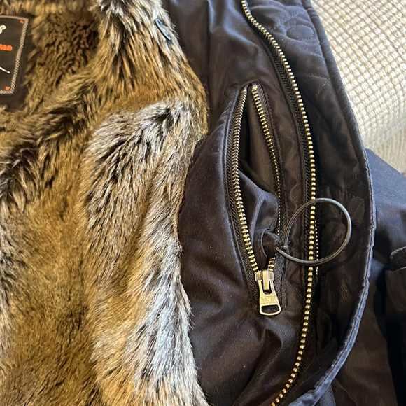 TNA | Jackets & Coats | Aritzia Tna Blackcomb Black Fur Lined Parka ...